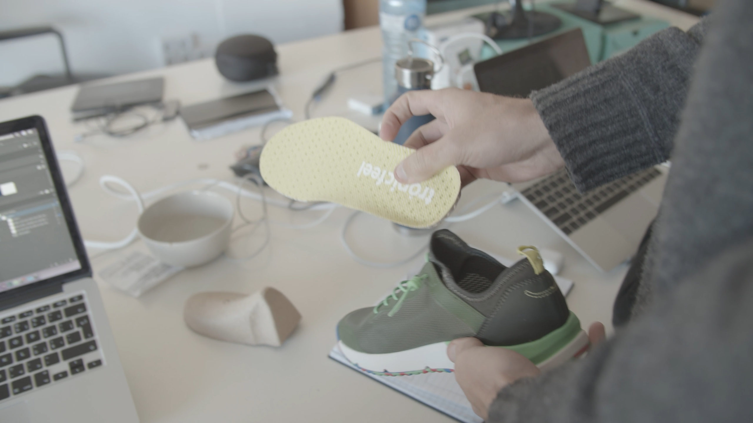 Still04 - Indiegogo Education Center